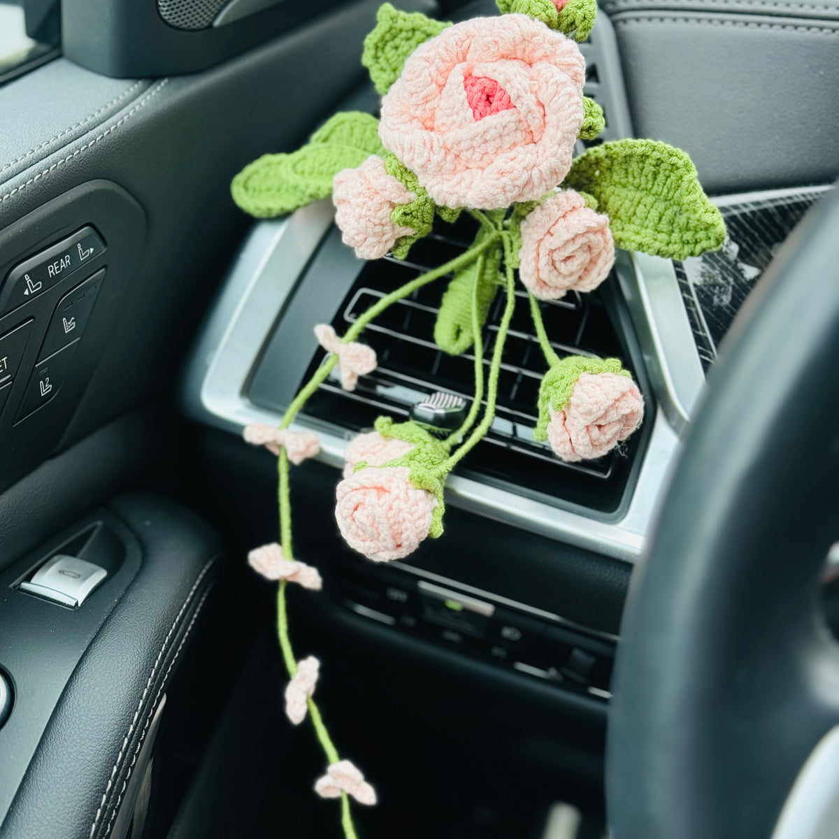 Crawling Wild Roses – Aristòn Collective